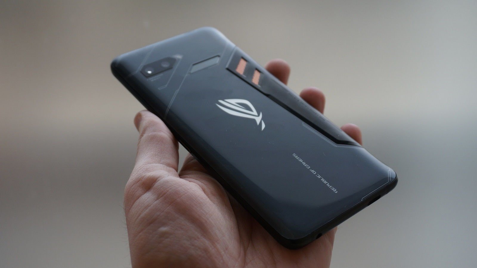 Asus ROG Gaming Phone To Be Launched in India on November 29 - Gadget Gig